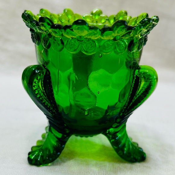 Art | Vintage Forget Me Not Green Glass Mint Condition Beautiful Green ...